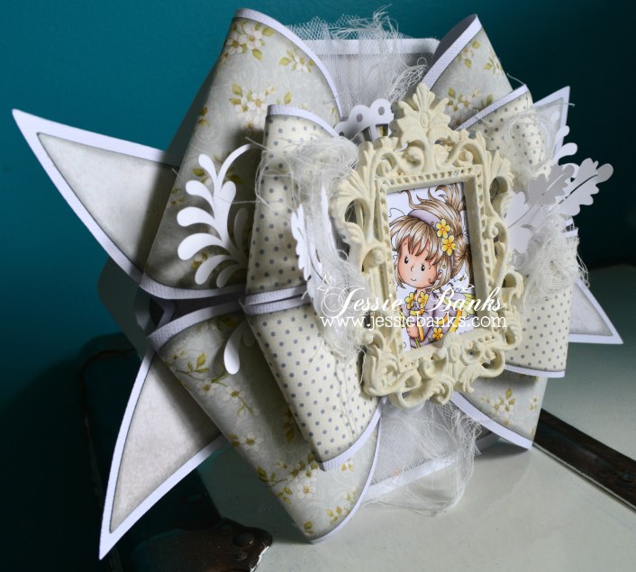 Daphne | Jessie Banks